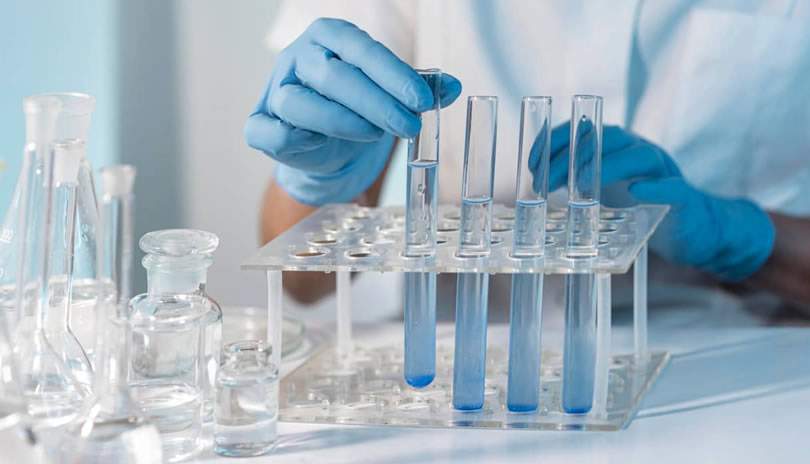 Probeta - Laboratorio Químico